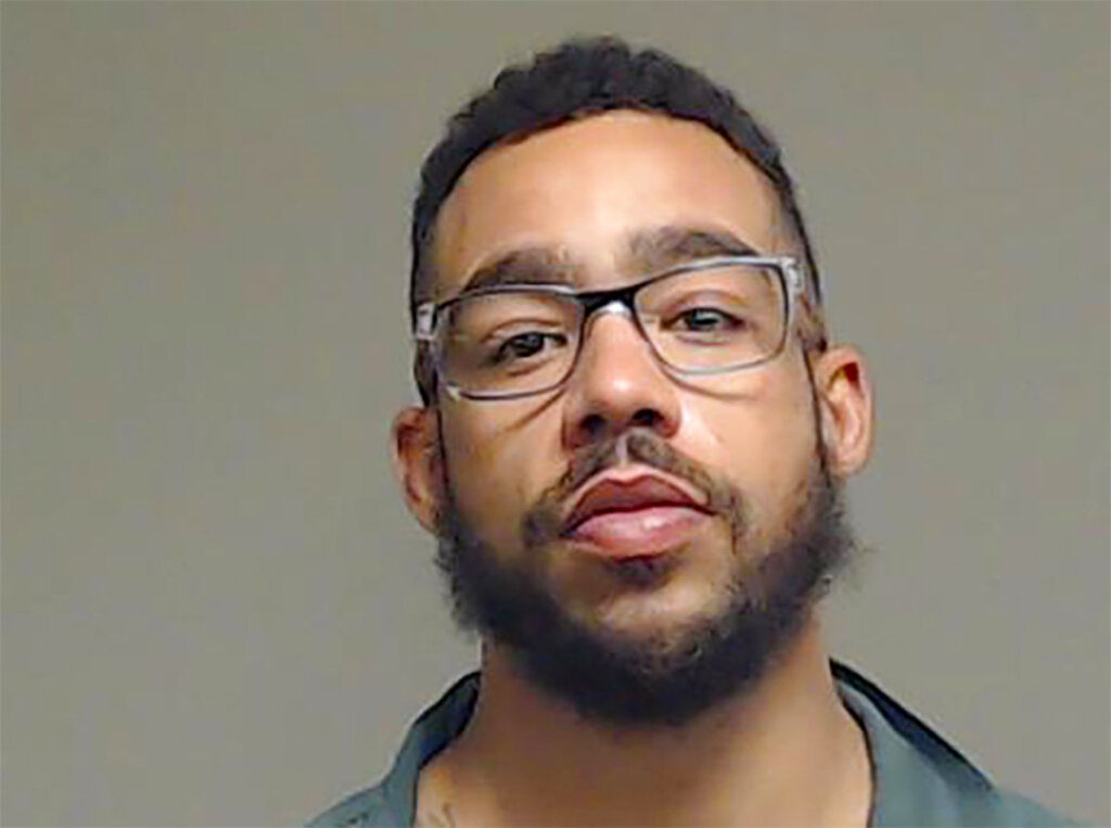 Dallas Police Arrest Suspected Serial Killer LaptrinhX News dallas-police-arrest-suspected-serial-killer-laptrinhx-news